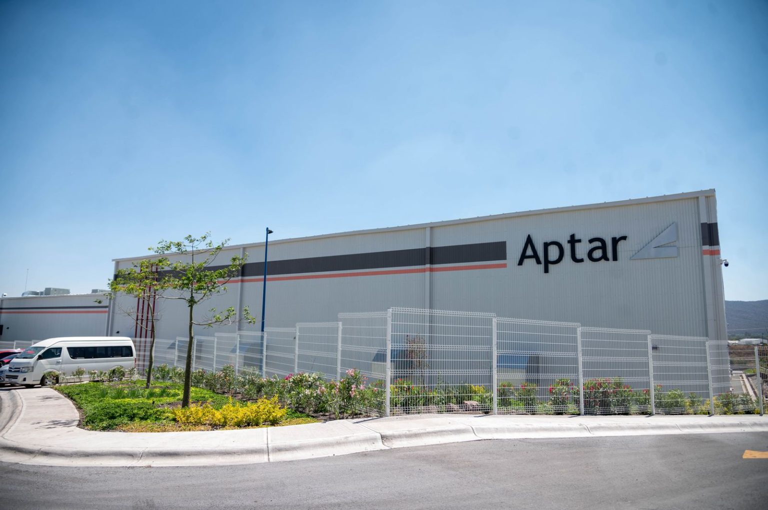 Inauguran nueva planta de Aptar Beauty con 286 nuevos empleos - AlertaQro