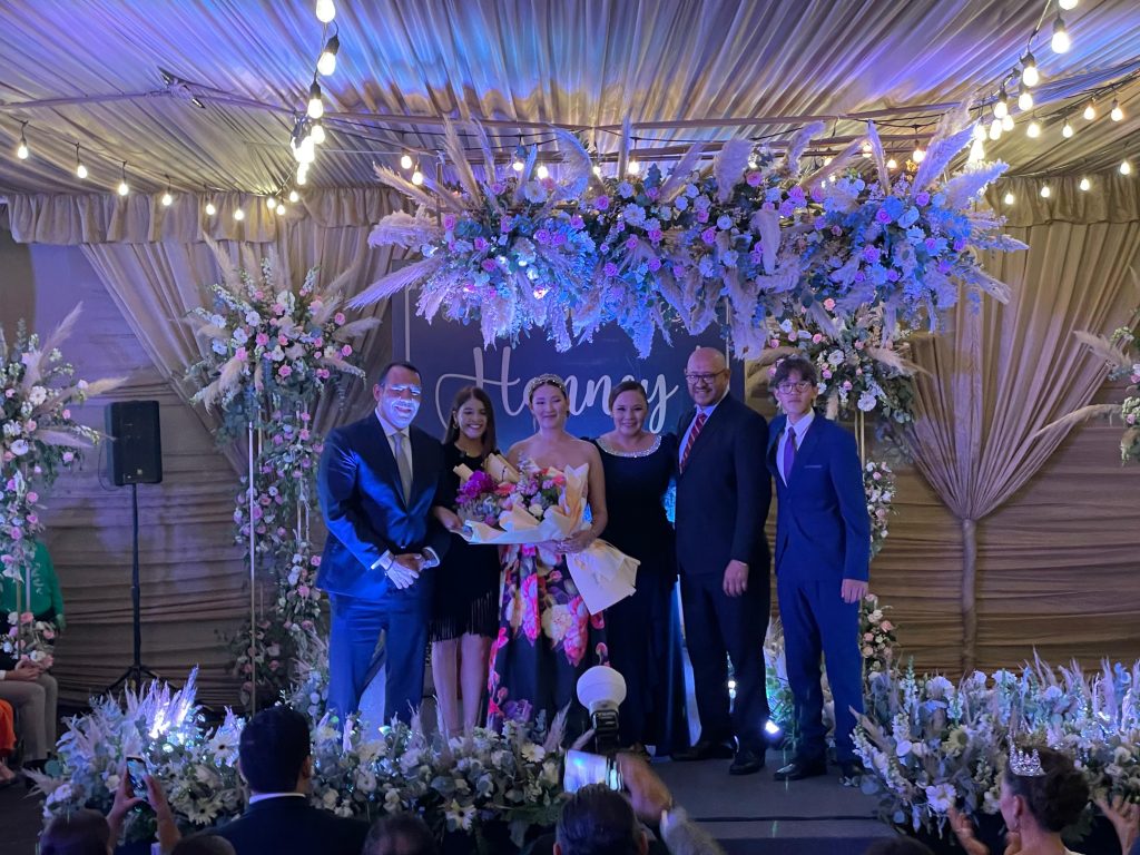 Hanney I es presentada como la reina de la Feria Nacional Ganadera de ...