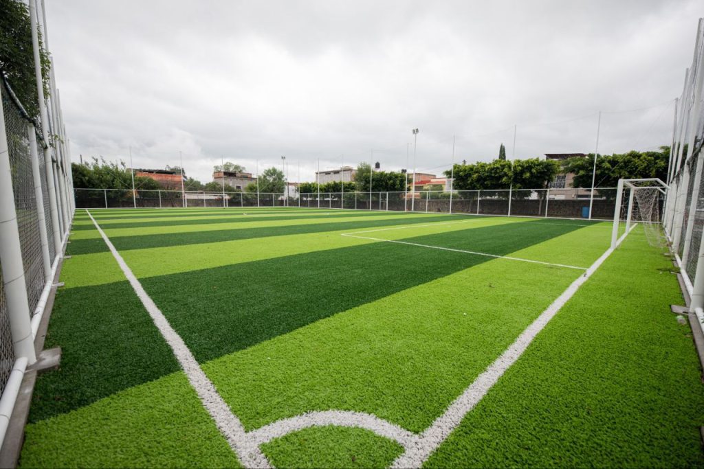 Entregan Cancha de Fútbol 7 en la Centenaria y Benemérita Escuela ...