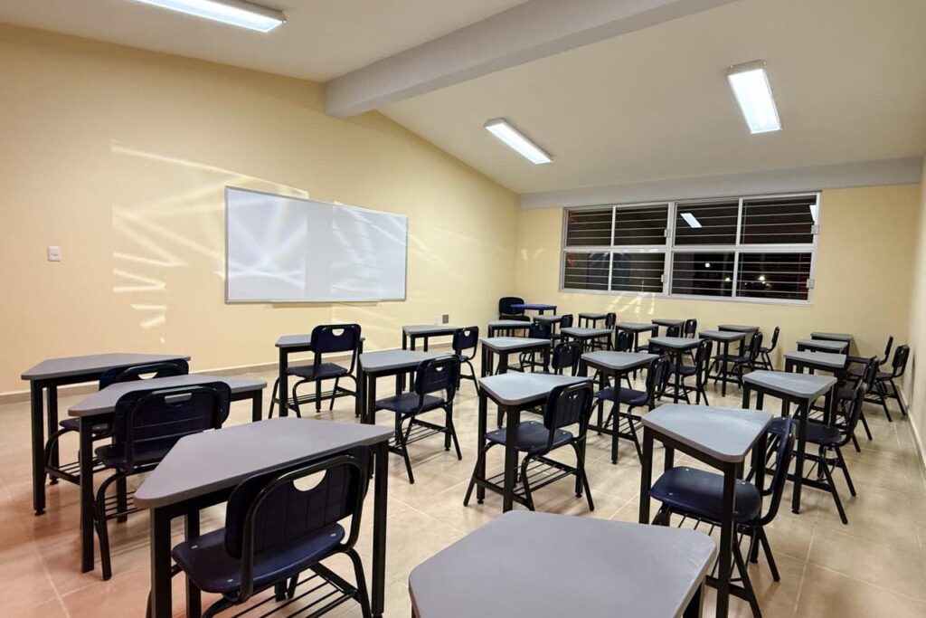 Entrega Gobierno Municipal de Tequisquiapan dos nuevas aulas en la ...